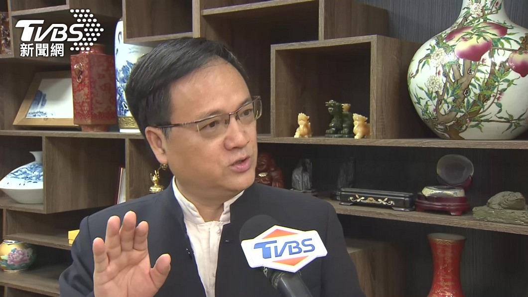 阮慕驊開投資社團？命理師江柏樂誤信遭詐300萬 回嗆酸民！│TVBS新聞網