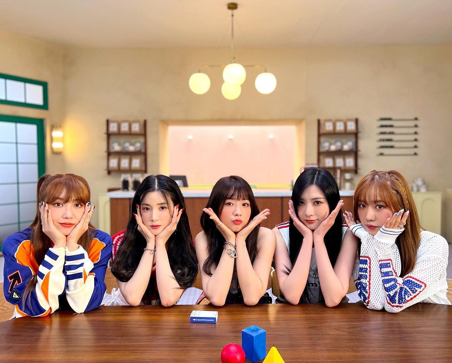 Apink僅鄭恩地續約「新動向曝光」 4人離開公司「團體不解散」│TVBS新聞網