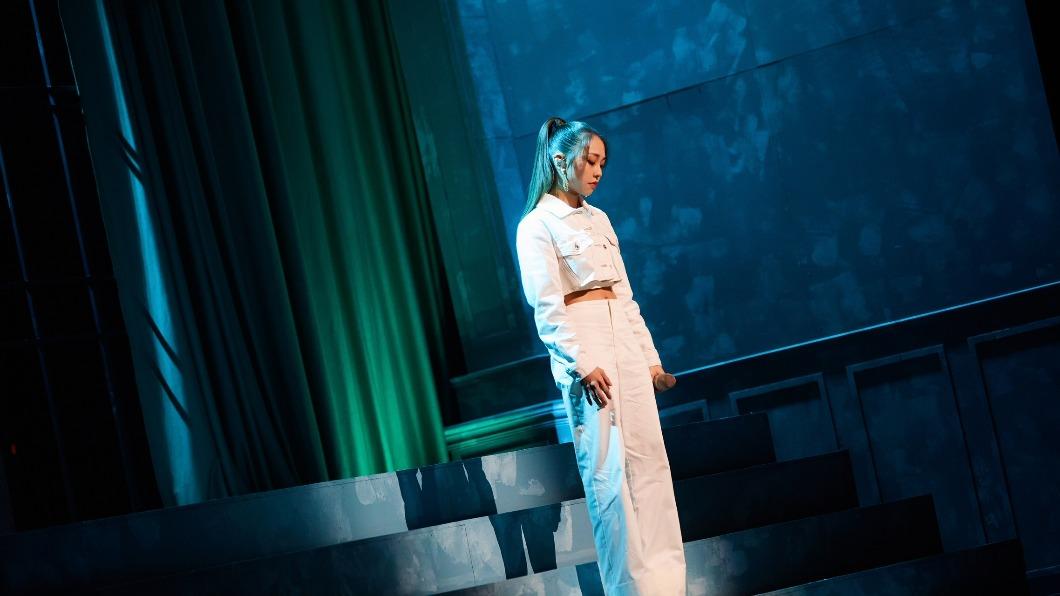 蕭敬騰師妹艾薇圓夢合作華晨宇 竟爆「無奈遺憾」：沒發揮極致│TVBS新聞網