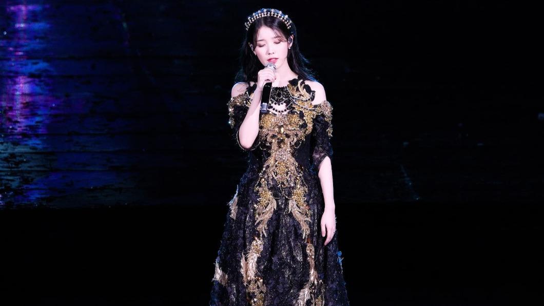 IU又捲抄襲風波！投訴人上警局告發 「6首名曲」遭點名│TVBS新聞網