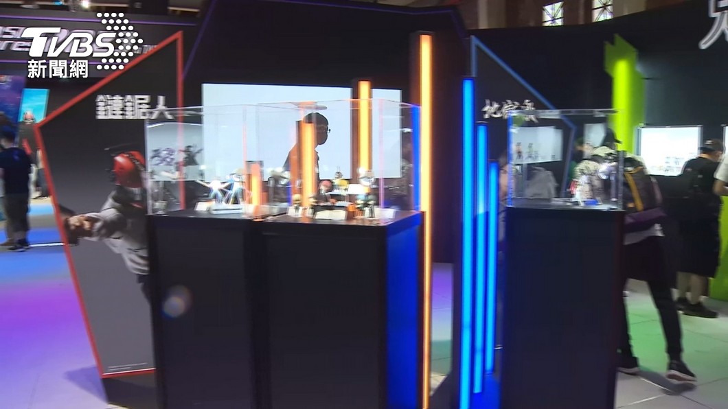 衝了！收藏玩具展搶排限量品 漫迷：花5、6千│TVBS新聞網