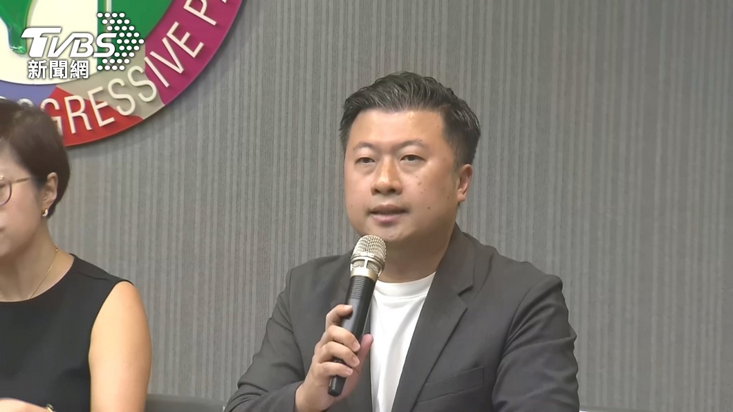 不只包庇性騷！ 蔡沐霖遭控十指緊扣女黨工│TVBS新聞網