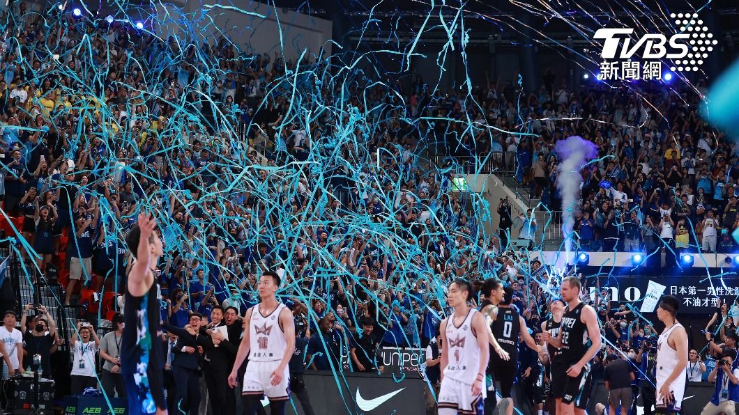 PLG／勇士3連霸！林志傑狂飆23分哭了 大勝國王拋藍色彩帶│TVBS新聞網