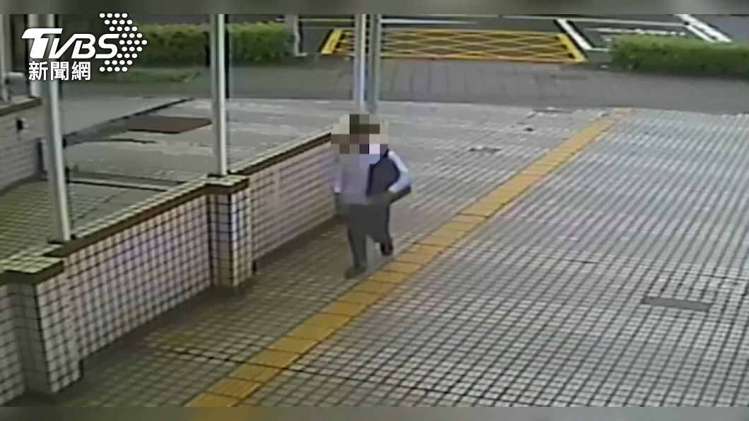 監控車手防黑吃黑？ 詐騙集團面試給包包竟藏｢AirTag｣│TVBS新聞網