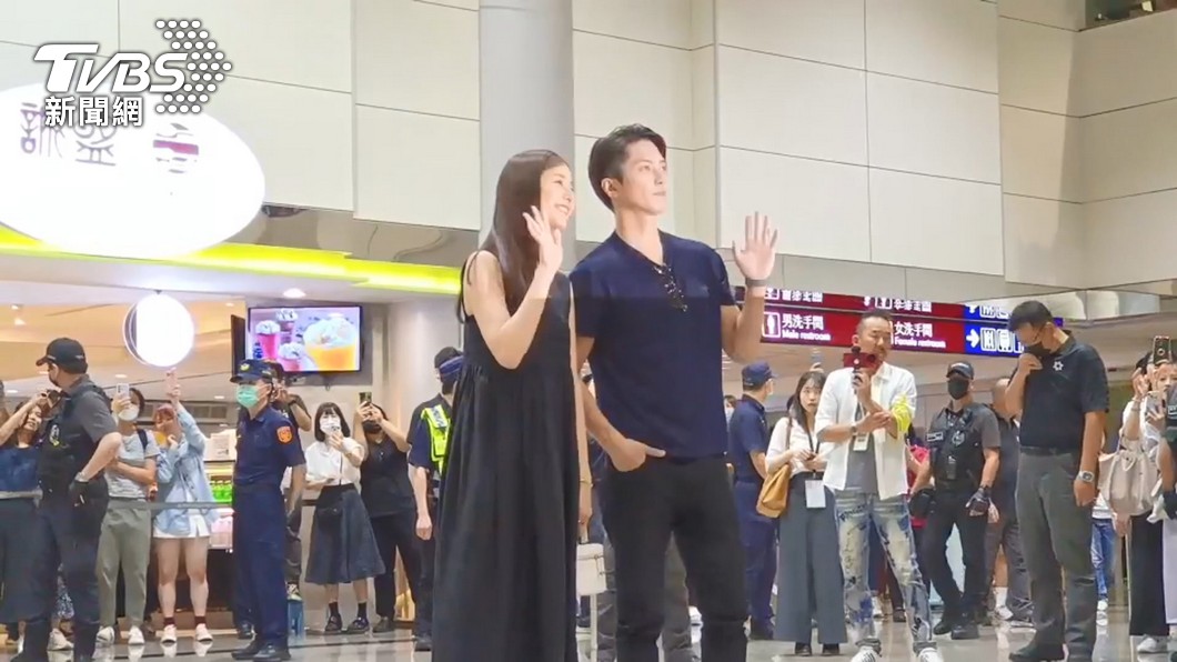 相隔12年日男神山下智久抵台 偕新木優子吸逾700粉接機│粉絲見面會│電影│日本│TVBS新聞網
