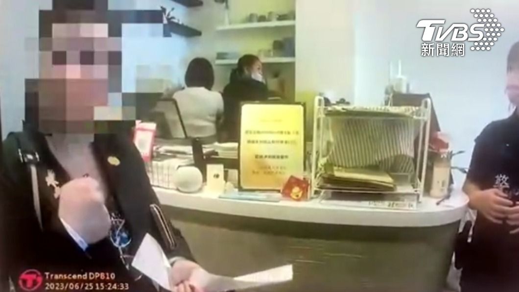 遲到一小時訂金被扣！直銷大媽團餐廳內爆吼 情侶氣炸加戰局│餐廳訂位│高雄│左營│TVBS新聞網