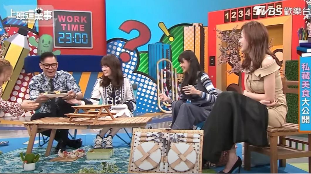 快頂不住了！郭源元遭2次性騷「堅強同框黑人」畫面曝 對眼燦笑惹心疼│TVBS新聞網