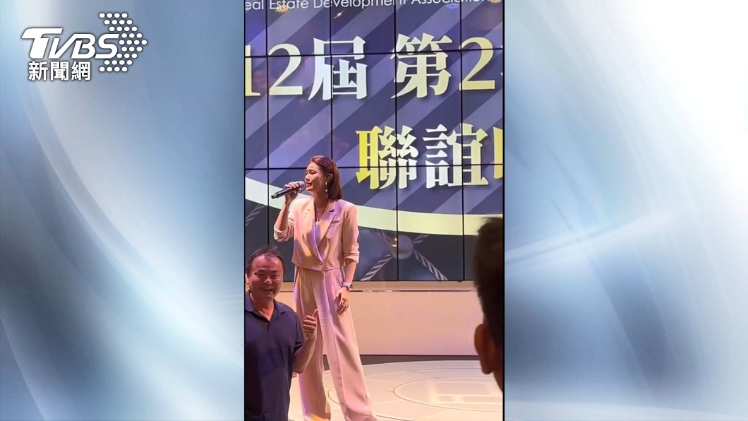 NONO爆性騷後 朱海君現身哭了！淚喊「你們愛我嗎」│專輯│首度│台中商演│TVBS新聞網