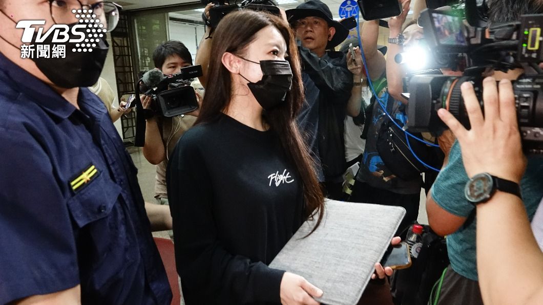 小紅老師提告性侵老天幫劈雷 聞NONO回「走司法」眼睛一亮：我等他│TVBS新聞網