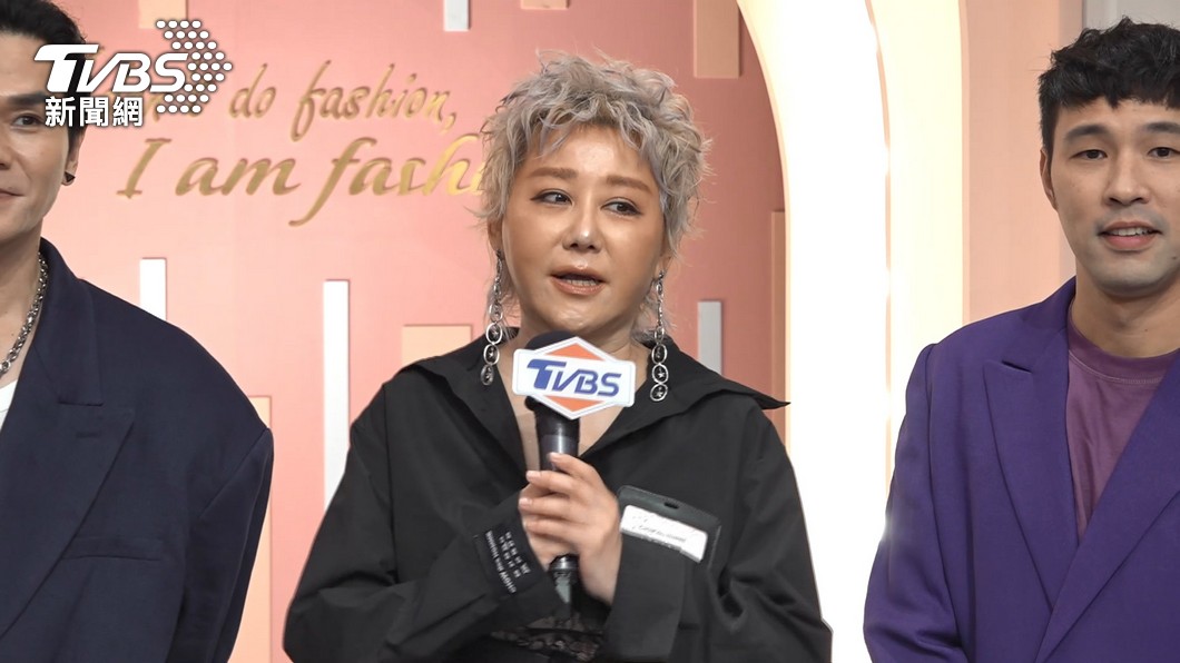金曲34紅毯！《女人我最大》直播點評 藍心湄造型有備而來│金曲獎│歌手│藝人│TVBS新聞網