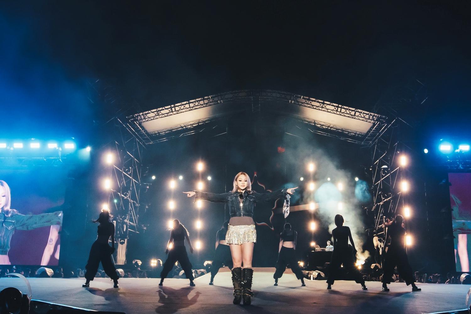 CL來台趴趴走「公園私下合照曝」！ 太空港音樂節霸氣唱滿50分鐘│TVBS新聞網