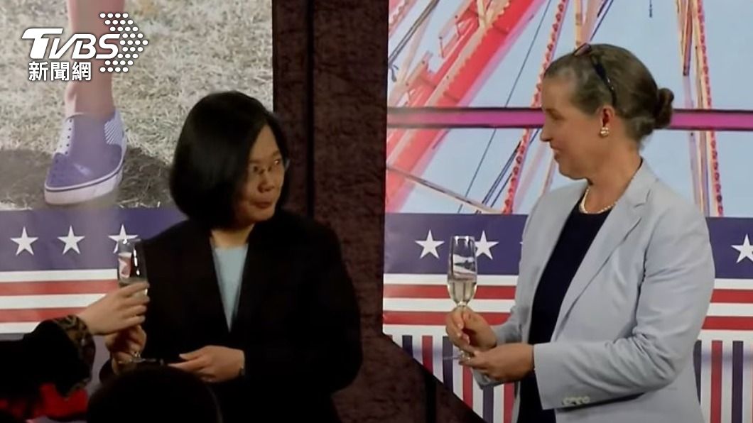 蔡英文AIT酒會喊這句 點名「賴侯柯」說YES：一定都認同我│TVBS新聞網