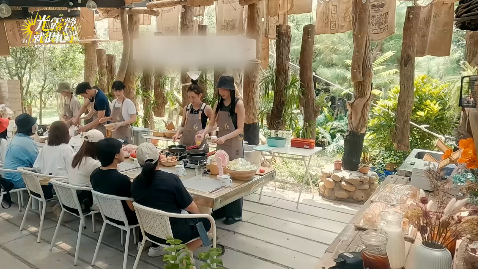 《光開門就很忙了》新客人來訪！ 陳昊森打掃偷懶「楊謹華發火」眼睛有問題│TVBS新聞網