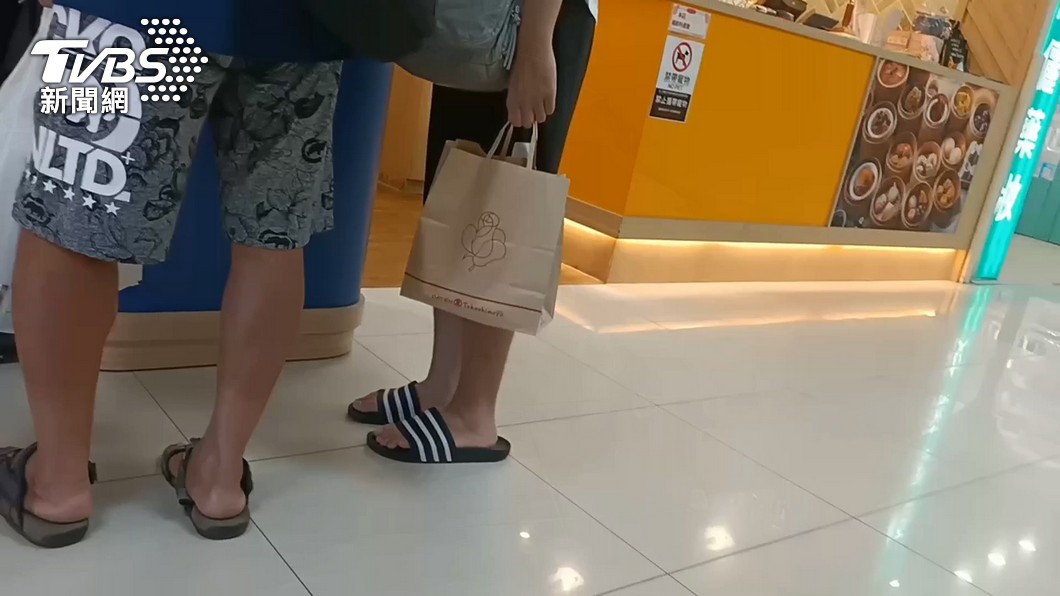 逛高島屋遭童襲胸 OL被家長嗆：告性騷│性騷擾│小孩│恐龍家長│TVBS新聞網