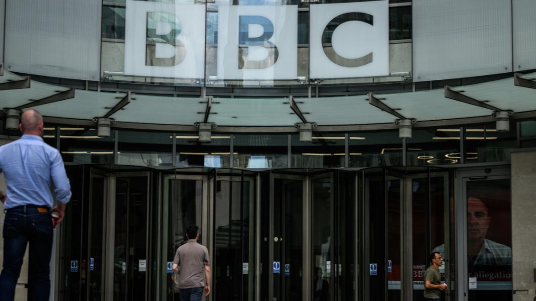 BBC「不雅照事件」連環爆！第二人出面控：主持人傳威脅訊息│TVBS新聞網