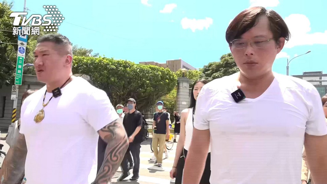 7/16前拆彈？郭批都更、危老 林右昌：郭是生意人│TVBS新聞網