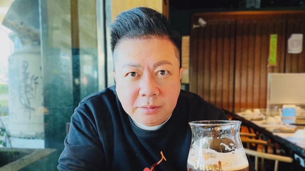 秘戀小28歲JKF女郎！董至成爆「重度隱疾」 輸5袋血續命│甜心Q匠│董至成祕戀│董至成離婚│TVBS新聞網