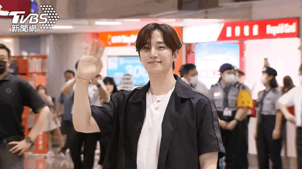 《歡迎來到王之國》本部長來台！ 李俊昊超寵粉燦笑狂發送愛心│TVBS新聞網