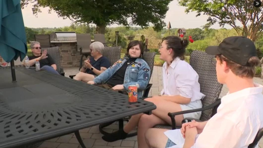 美國女子檢測DNA尋根 一查發現「有65個兄弟姊妹」│TVBS新聞網