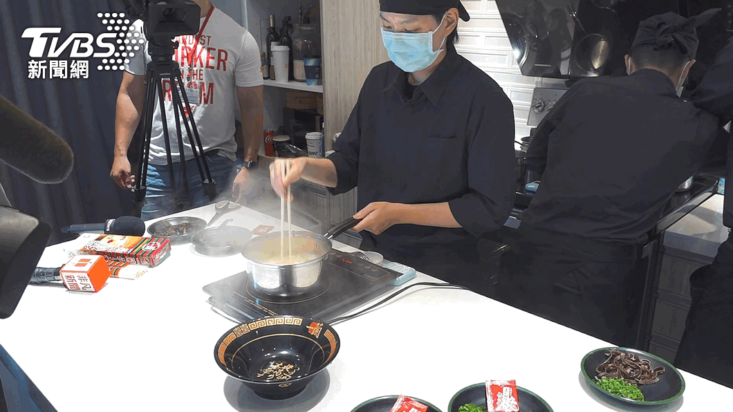 拉麵大戰！ 「蔬食拉麵」吃素也行PK櫻花柚子拉麵│TVBS新聞網