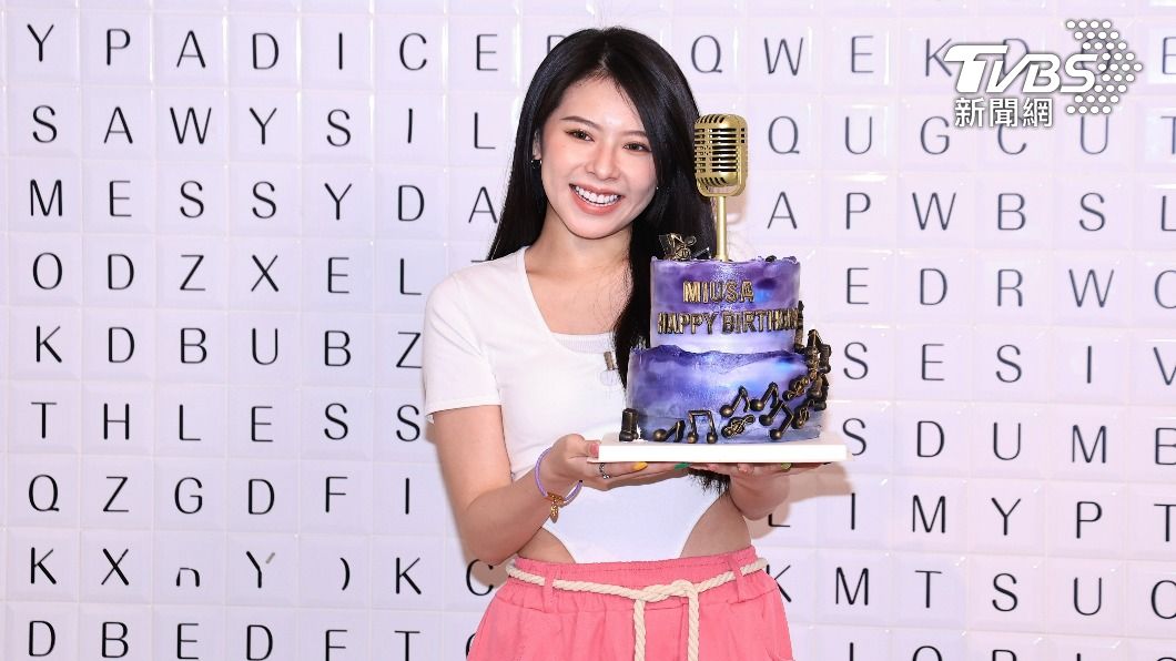 哭了！吳宗憲「女兒」驚爆10個月零收入 壓力大到猛吐被拍│TVBS新聞網