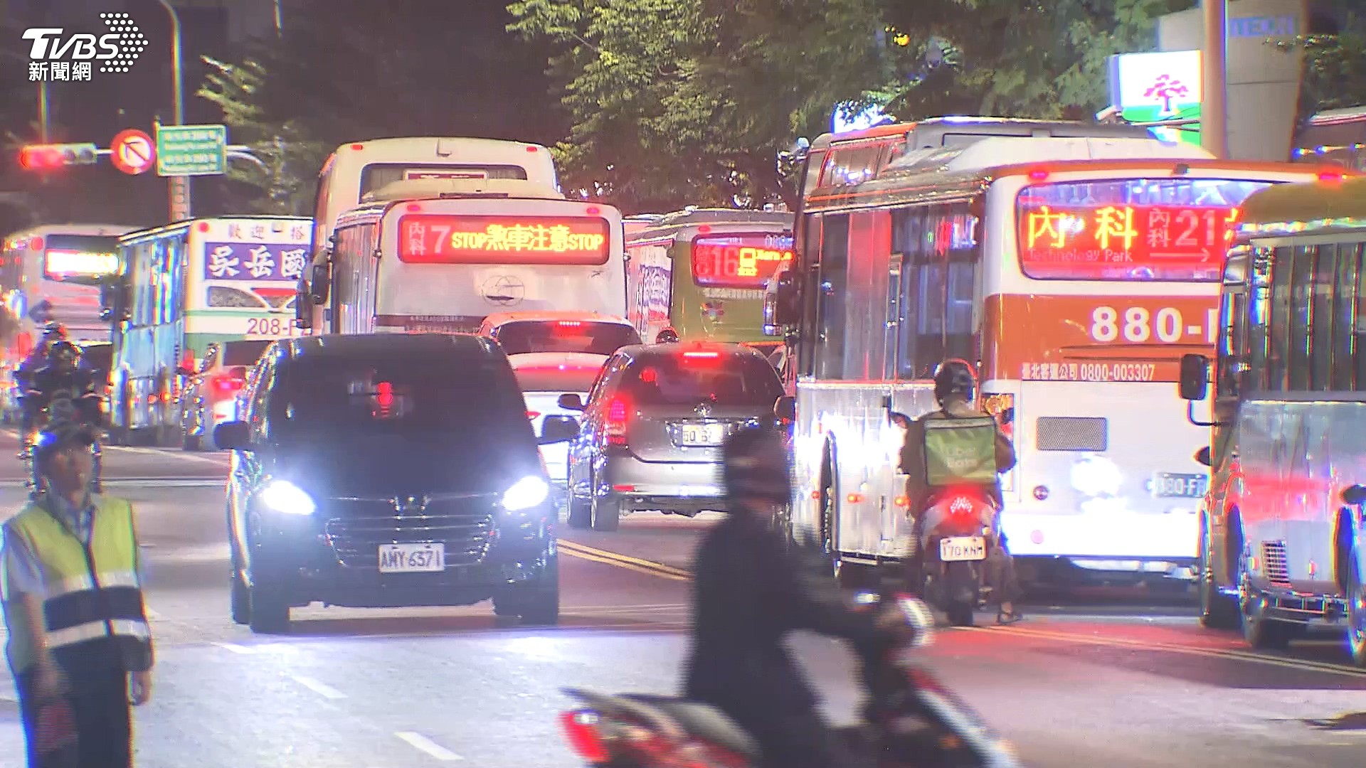 走路才8分鐘！ 內科800公尺下班開車塞近1HR│TVBS新聞網