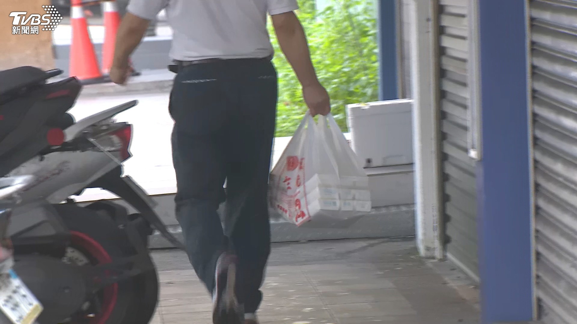 鑲金的魯肉飯？一份150元 「本尊」打開竟長這樣│TVBS新聞網