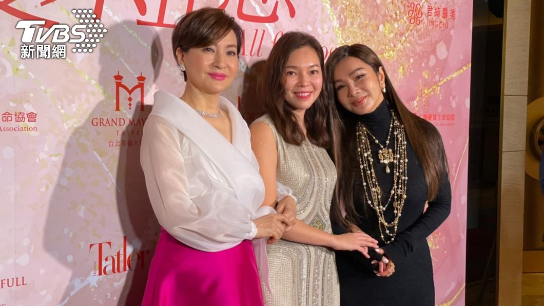 郭台銘失言遭轟「曾馨瑩洩真實反應」！名牌包申報內幕曝光│TVBS新聞網