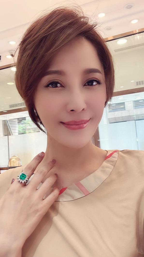 息影12年！本土劇一姐爆「賣160坪千萬豪宅」 一家四口舉家移居│TVBS新聞網