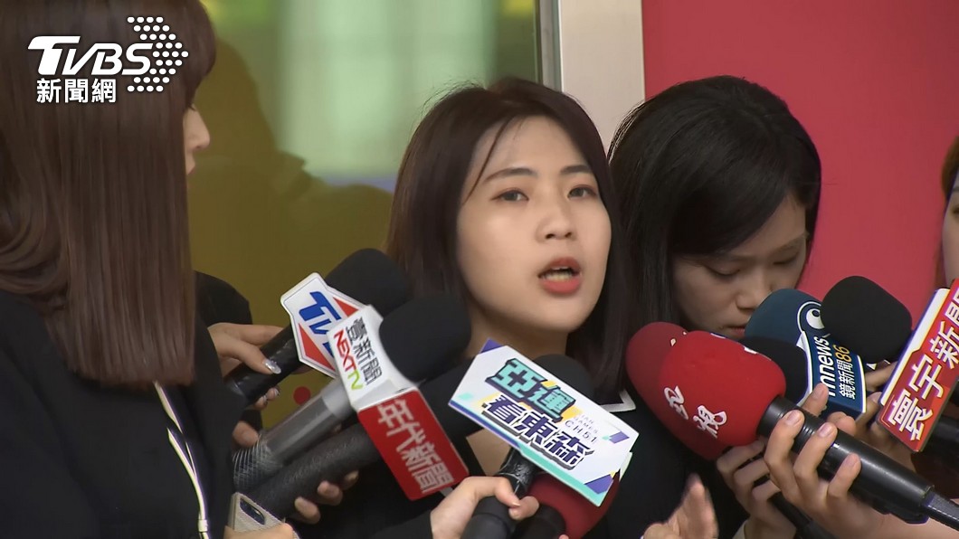 為「超思蛋」！陳吉仲告邱毅誹謗 徐巧芯求償│TVBS新聞網