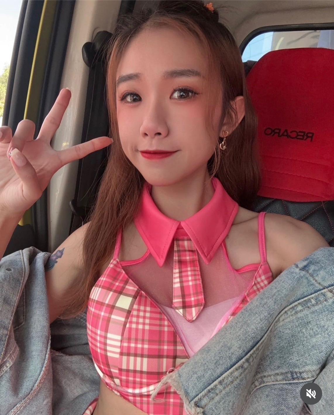 廟會辣妹熱舞太嗨「大走光」 性感甜笑超銷魂！IG神到了│TVBS新聞網