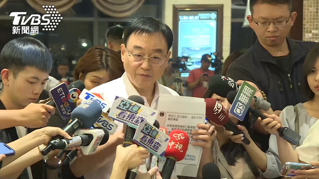 正面對決！基泰總座首向災戶道歉 住戶怒：家毀│TVBS新聞網