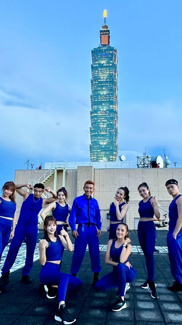 熱舞14小時抖出「人體鹽巴」 潘若迪拍MV胯下變小丁：媽媽有夠卡│TVBS新聞網