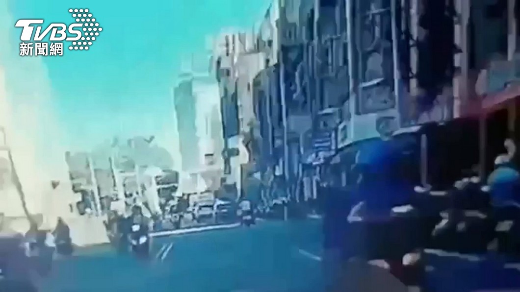 騎車晃遭攔「酒測0.86」 騎士：只喝3瓶啤酒│台北│酒駕│員警│TVBS新聞網