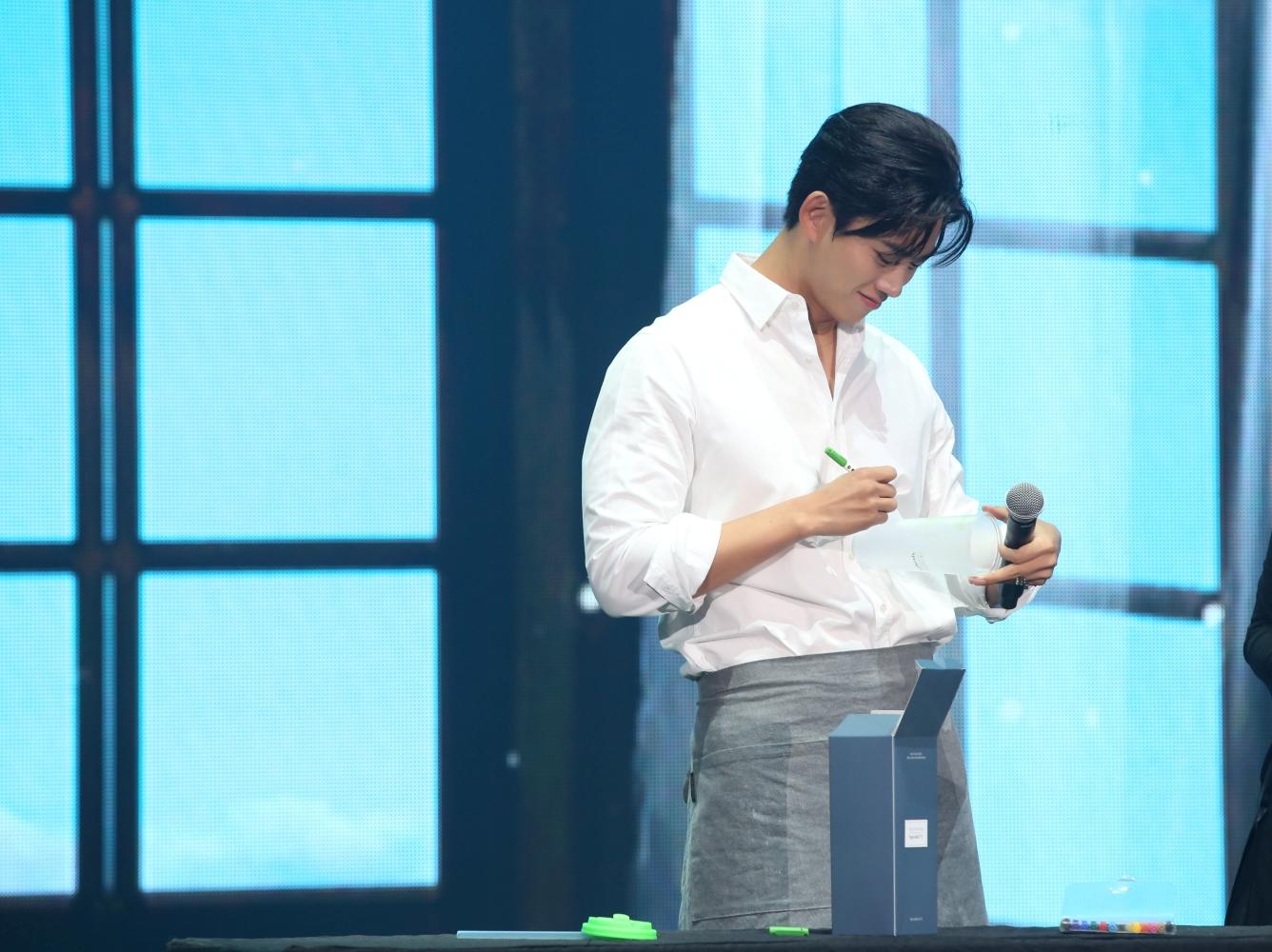 今年最猛！玉澤演開唱「送出間接接吻」 承諾盡快帶2PM寵台妹│TVBS新聞網