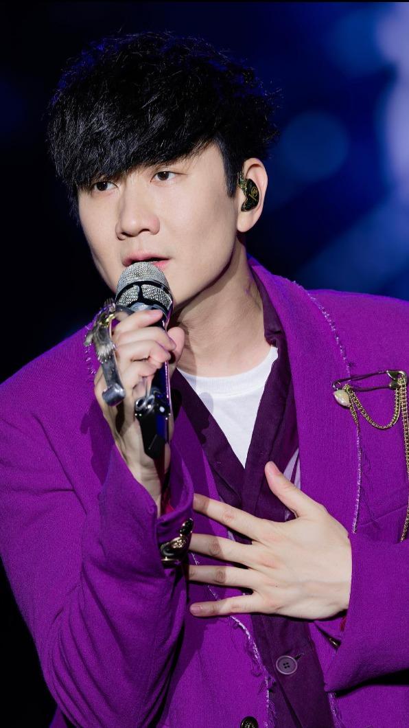 好羨慕！林俊傑搶先爽拿iPhone 15 真實使用心得曝光 │TVBS新聞網