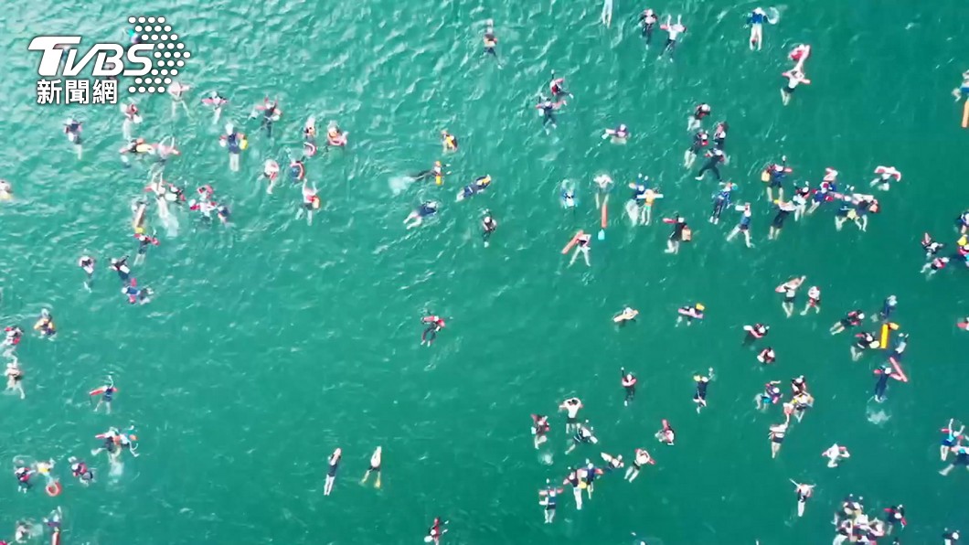 2.4萬人泳渡日月潭 25歲泳客OHCA急救無效│TVBS新聞網