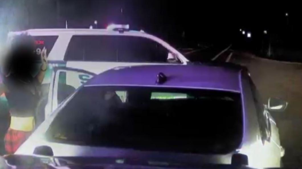 不滿3C被沒收！10歲童載姊開車出走 狂飆320公里│TVBS新聞網