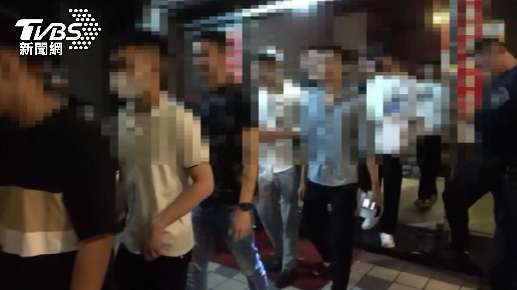 越南籍移工桃園舞廳中秋連假狂歡 警一查700人涉毒│TVBS新聞網