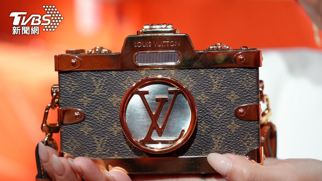 【2024巴黎時裝週】腦洞大開！ 盤點那些IG貼文會被秒讚的LV春夏新包 │TVBS新聞網