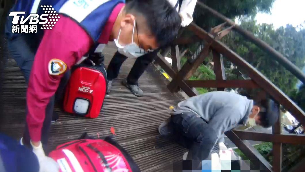 雲林男開車獨遊阿里山 突倒臥步道送醫搶救不治│TVBS新聞網