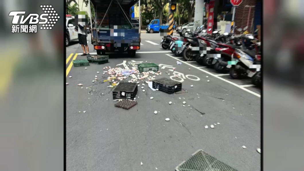 辣椒水vs.防狼噴霧！行車糾紛2駕駛互噴│TVBS新聞網