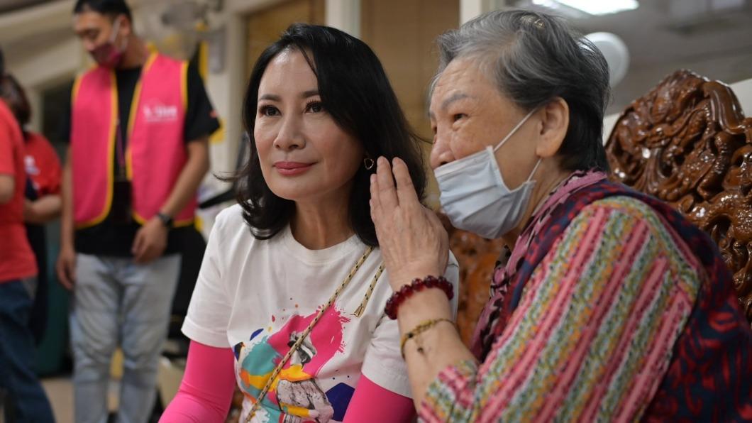 陳亞蘭健康亮紅燈「心繫1件事」排萬難力挺 58歲大跳霹靂舞超拚│公益│金鐘獎│金鐘58│TVBS新聞網