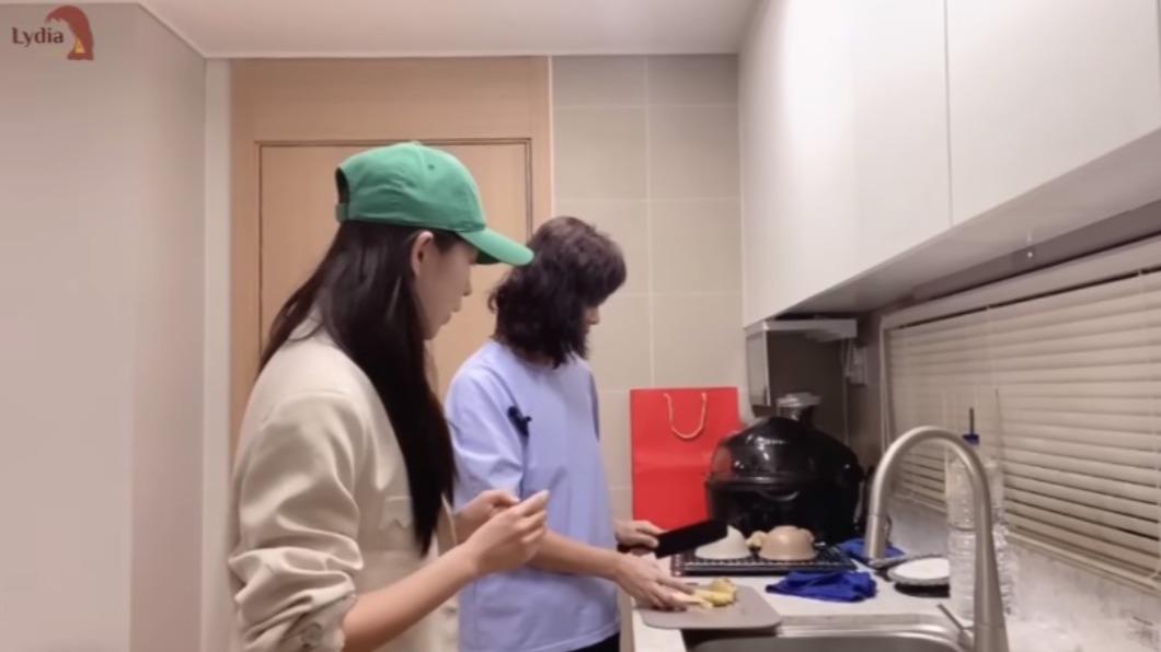 否認不合傳言！子瑜合體媽媽拍攝影片 Elkie竟驚喜現身│TVBS新聞網