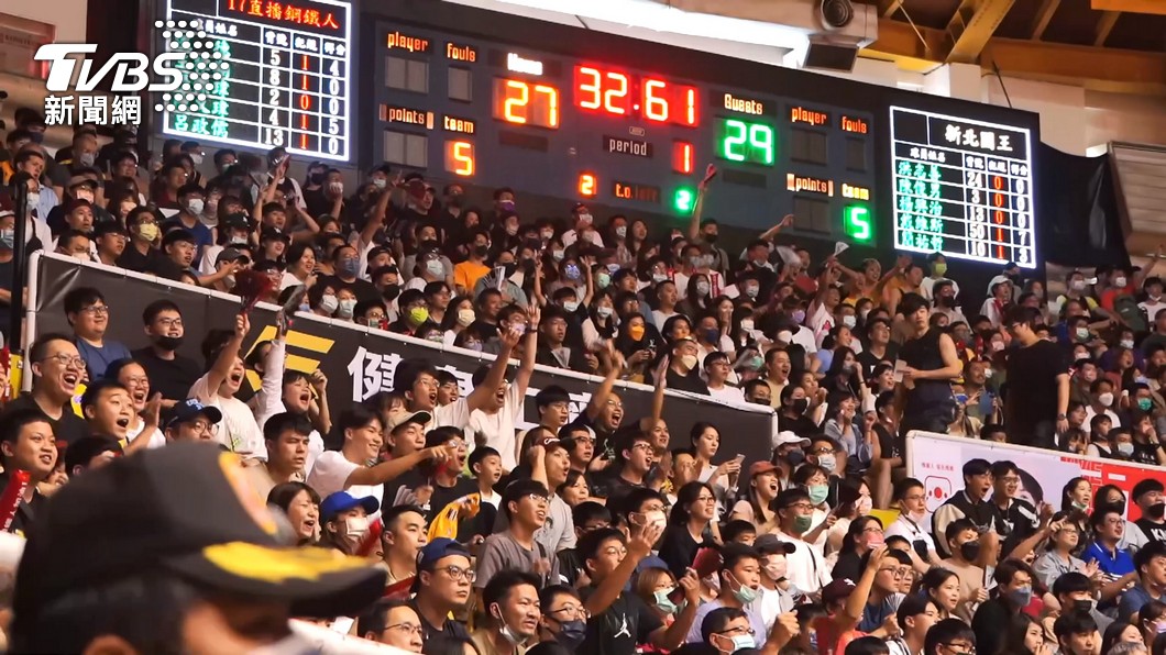 PLG鋼鐵人喊「不想說再見」！ 指控遭逼退台籃│TVBS新聞網