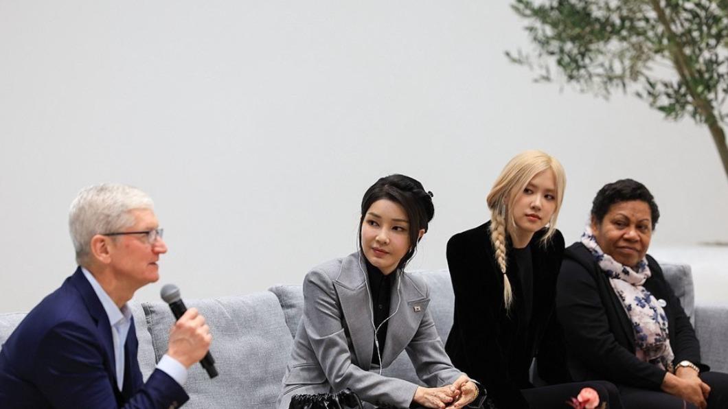 不輸明星！51歲南韓「最美第一夫人」同框Rosé 神仙顏值超逆天│TVBS新聞網