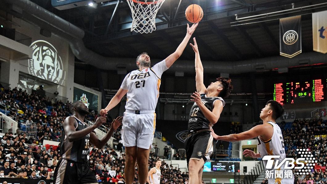 T1／金控大戰滿場！阿巴西狂轟32分 台新戰神首勝再等等│TVBS新聞網