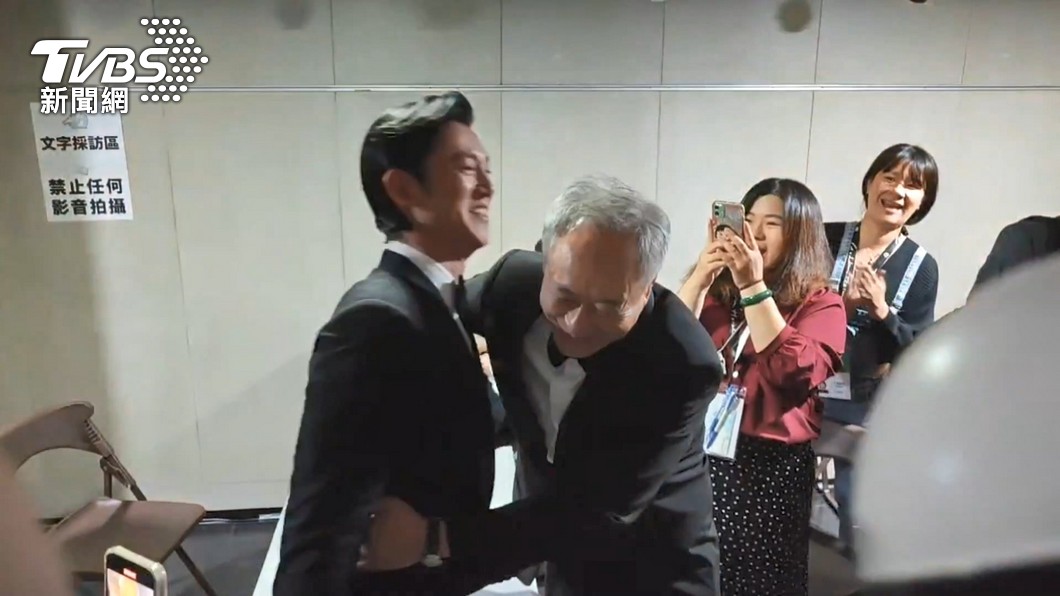 吳慷仁27歲才出道！做過40份工作 「沒經紀人」努力擒帝│富都青年│影帝寶座│金馬60│TVBS新聞網