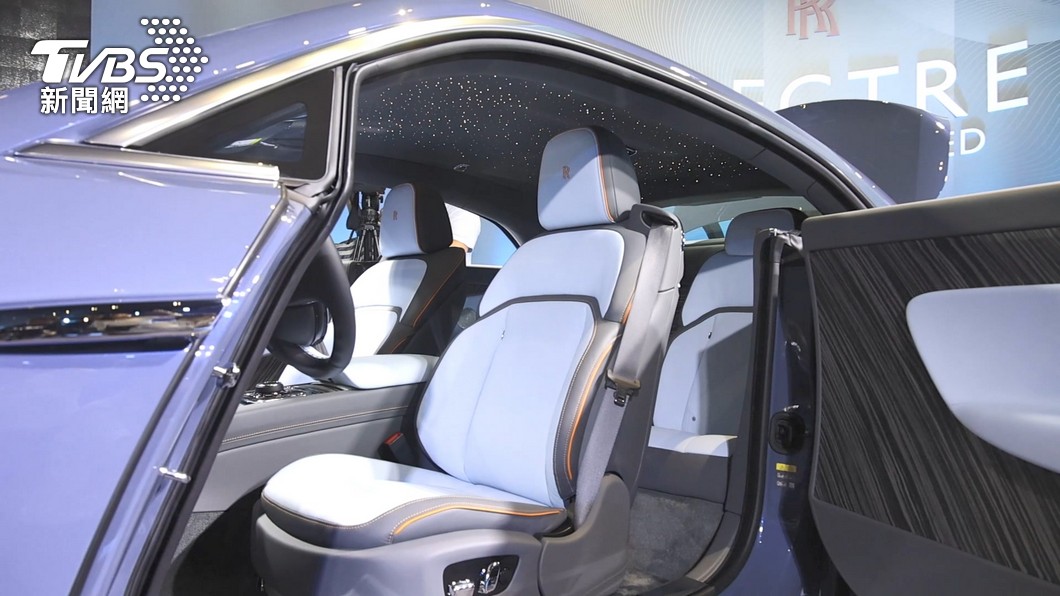 遇到閃遠點！ 全台最貴電動車登台「2500萬起」│TVBS新聞網