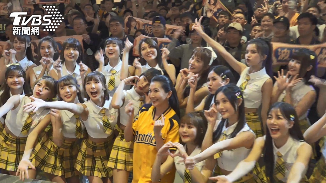 兄弟啦啦隊23人全到！球迷搶見面會400個名額│TVBS新聞網